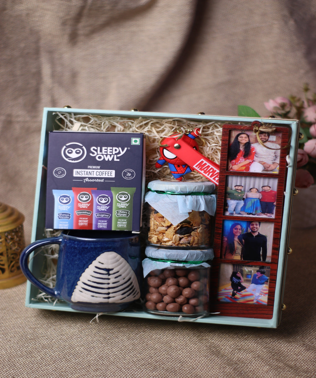 Customized Valentine's Gift Hampers - The Giftidy